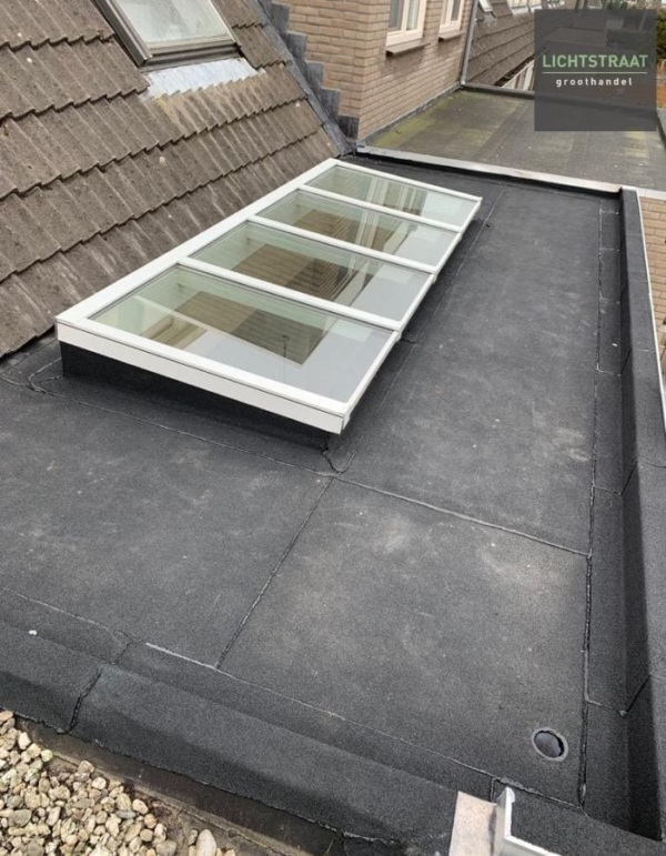 Lessenaar Lichtstraat bij skylar