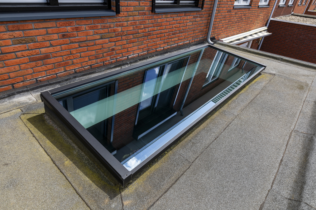 Plat dakraam Lichtstraat bij skylar